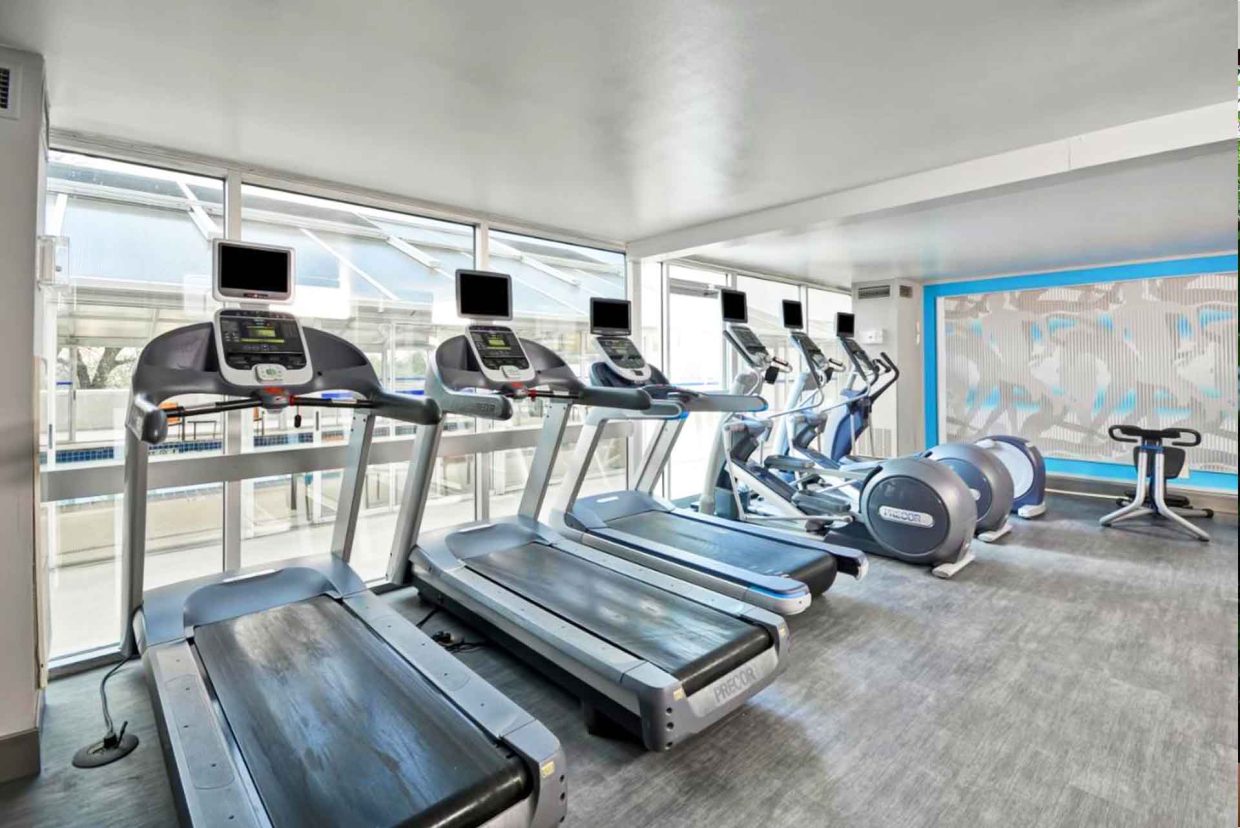 Tulsa Vitality Hotel, Just Minutes from Tulsa Airport